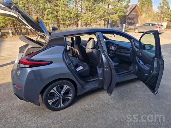 Pelēks Nissan Leaf 2020 Rīga, ar dzinēja tilpumu 0.00 L un nobraukumu 138 tūkst. km par 11800 €, foto 7 vietnē AUTOMOTO.COM.LV