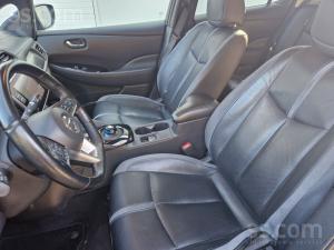 Grey Nissan Leaf 2020 in Riga, with an engine capacity of 0.00 L and mileage of 138 thousand km for 11800 €, photo 10 on AUTOMOTO.COM.LV