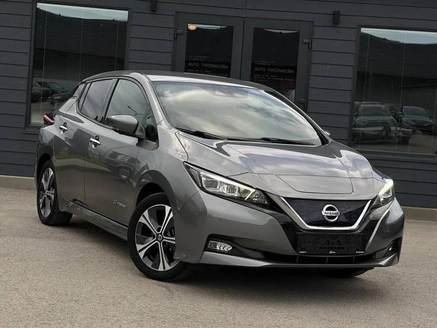 Grey Nissan Leaf 2020 in Jelgava, with an engine capacity of 0.10 L and mileage of 70 thousand km for 15850 €, photo 1 on AUTOMOTO.COM.LV