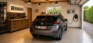 Pelēks Nissan Leaf 2020 Viļņa, ar dzinēja tilpumu 0.00 L un nobraukumu 127 tūkst. km par 13800 €, foto 3 vietnē AUTOMOTO.COM.LV