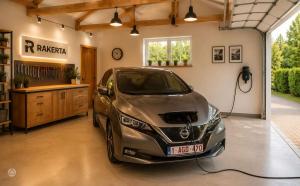 Pelēks Nissan Leaf 2020 Viļņa, ar dzinēja tilpumu 0.00 L un nobraukumu 127 tūkst. km par 13800 €, foto 6 vietnē AUTOMOTO.COM.LV