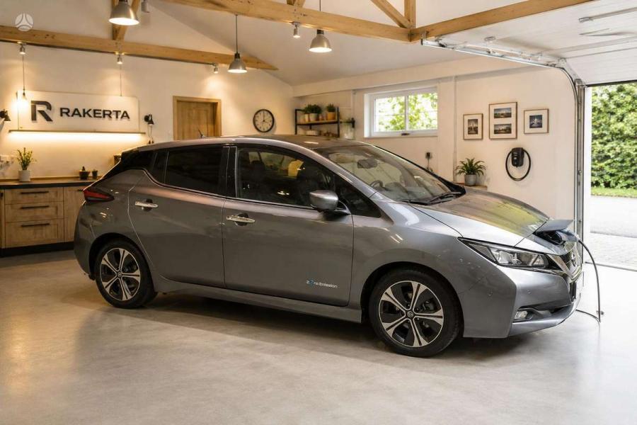 Pelēks Nissan Leaf 2020 Viļņa, ar dzinēja tilpumu 0.00 L un nobraukumu 127 tūkst. km par 13800 €, foto 7 vietnē AUTOMOTO.COM.LV