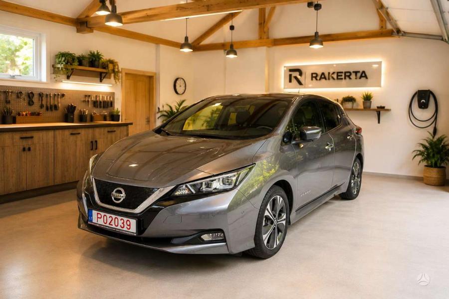 Pelēks Nissan Leaf 2020 Viļņa, ar dzinēja tilpumu 0.00 L un nobraukumu 127 tūkst. km par 13800 €, foto 8 vietnē AUTOMOTO.COM.LV