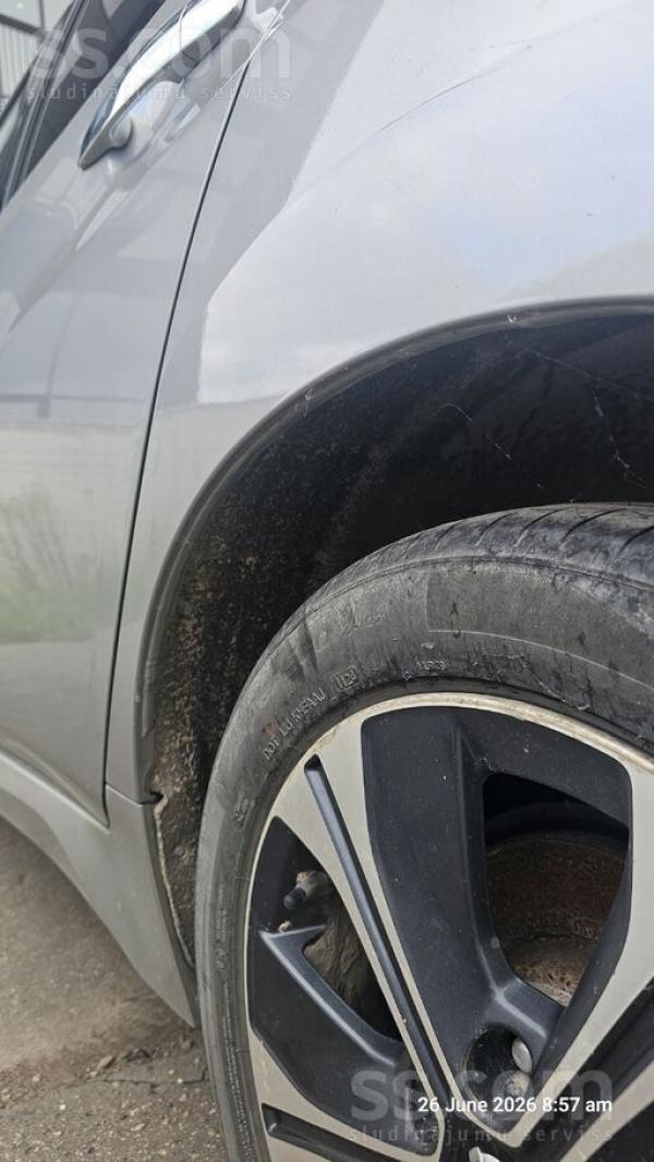 Pelēks Nissan Leaf 2020 Rīga, ar dzinēja tilpumu 0.00 L un nobraukumu 251 tūkst. km par 14000 €, foto 4 vietnē AUTOMOTO.COM.LV