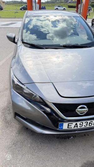 Pelēks Nissan Leaf 2020 Viļņa, ar dzinēja tilpumu 0.00 L un nobraukumu 137 tūkst. km par 11500 €, foto 3 vietnē AUTOMOTO.COM.LV