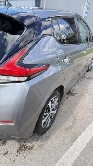 Pelēks Nissan Leaf 2020 Viļņa, ar dzinēja tilpumu 0.00 L un nobraukumu 137 tūkst. km par 11500 €, foto 9 vietnē AUTOMOTO.COM.LV