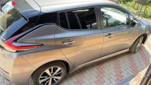 Pelēks Nissan Leaf 2020 Viļņa, ar dzinēja tilpumu 0.00 L un nobraukumu 137 tūkst. km par 11500 €, foto 16 vietnē AUTOMOTO.COM.LV