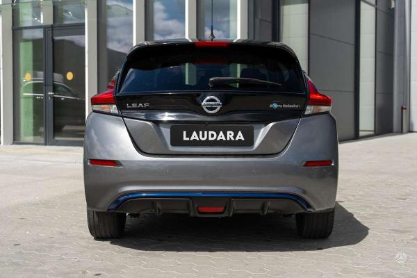 Grey Nissan Leaf 2020 in Vilnius, with an engine capacity of 0.00 L and mileage of 171 thousand km for 9300 €, photo 4 on AUTOMOTO.COM.LV