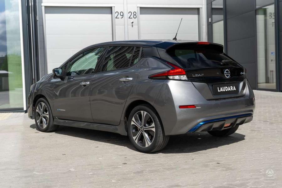 Grey Nissan Leaf 2020 in Vilnius, with an engine capacity of 0.00 L and mileage of 171 thousand km for 9300 €, photo 7 on AUTOMOTO.COM.LV