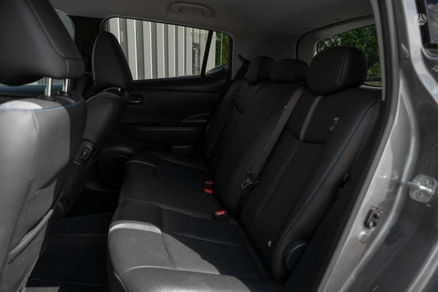 Grey Nissan Leaf 2020 in Vilnius, with an engine capacity of 0.00 L and mileage of 171 thousand km for 9300 €, photo 15 on AUTOMOTO.COM.LV