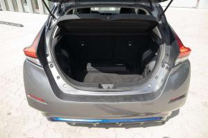 Grey Nissan Leaf 2020 in Vilnius, with an engine capacity of 0.00 L and mileage of 171 thousand km for 9300 €, photo 16 on AUTOMOTO.COM.LV