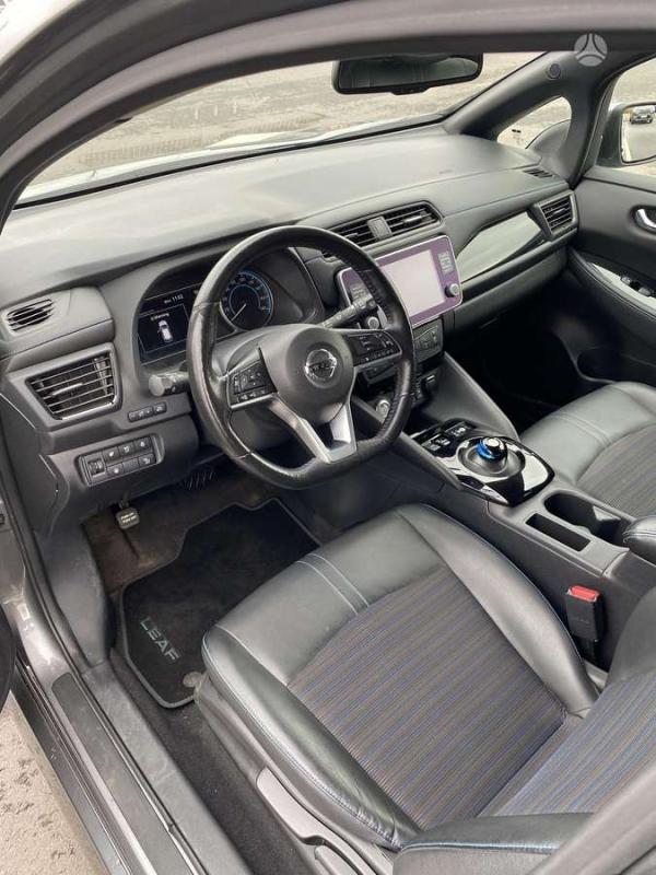 Pelēks Nissan Leaf 2020 Kauņa, ar dzinēja tilpumu 0.00 L un nobraukumu 58 tūkst. km par 19965 €, foto 4 vietnē AUTOMOTO.COM.LV