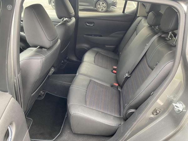 Pelēks Nissan Leaf 2020 Kauņa, ar dzinēja tilpumu 0.00 L un nobraukumu 58 tūkst. km par 19965 €, foto 7 vietnē AUTOMOTO.COM.LV