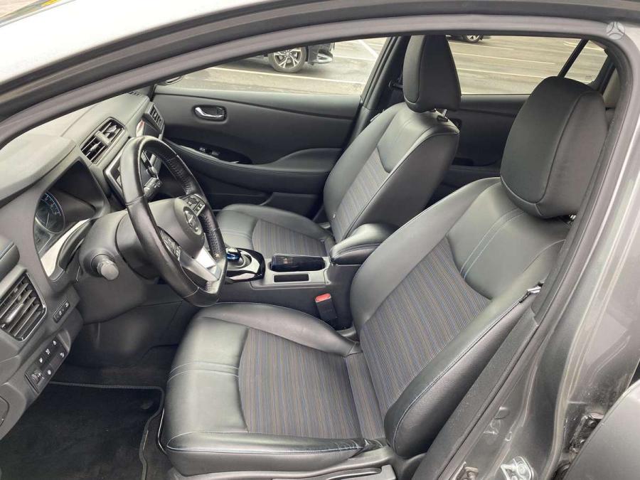 Grey Nissan Leaf 2020 in Kaunas, with an engine capacity of 0.00 L and mileage of 58 thousand km for 19965 €, photo 9 on AUTOMOTO.COM.LV