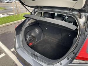 Grey Nissan Leaf 2020 in Kaunas, with an engine capacity of 0.00 L and mileage of 58 thousand km for 19965 €, photo 21 on AUTOMOTO.COM.LV