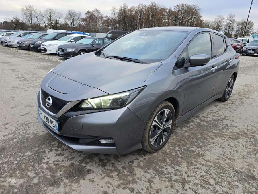 Pelēks Nissan Leaf 2021 Tauragė, ar dzinēja tilpumu 0.00 L un nobraukumu 134 tūkst. km par 9900 €, foto 2 vietnē AUTOMOTO.COM.LV