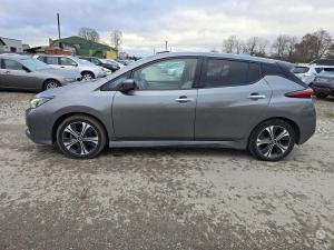 Pelēks Nissan Leaf 2021 Tauragė, ar dzinēja tilpumu 0.00 L un nobraukumu 134 tūkst. km par 9900 €, foto 3 vietnē AUTOMOTO.COM.LV