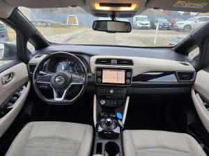Pelēks Nissan Leaf 2021 Tauragė, ar dzinēja tilpumu 0.00 L un nobraukumu 134 tūkst. km par 9900 €, foto 9 vietnē AUTOMOTO.COM.LV