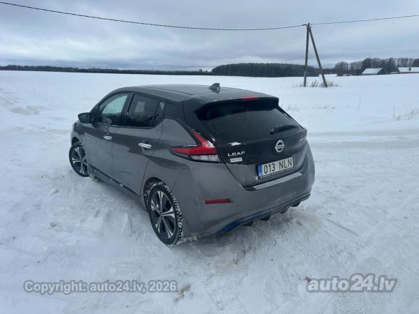 Pelēks Nissan Leaf 2021 Viljandi, ar dzinēja tilpumu 0.00 L un nobraukumu 111 tūkst. km par 16500 €, foto 7 vietnē AUTOMOTO.COM.LV