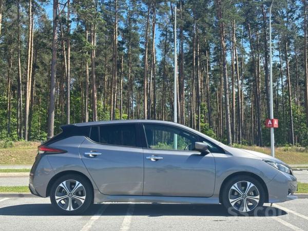 Grey Nissan Leaf 2021 in Riga, with an engine capacity of 0.00 L and mileage of 31 thousand km for 16500 €, photo 5 on AUTOMOTO.COM.LV