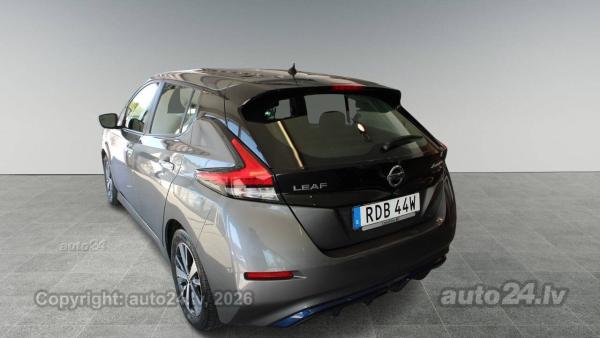 Pelēks Nissan Leaf 2021 Pērnava, ar dzinēja tilpumu 0.00 L un nobraukumu 63 tūkst. km par 13999 €, foto 3 vietnē AUTOMOTO.COM.LV