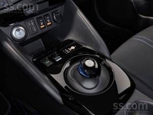 Pelēks Nissan Leaf 2021 Rīga, ar dzinēja tilpumu 0.00 L un nobraukumu 51 tūkst. km par 17500 €, foto 11 vietnē AUTOMOTO.COM.LV