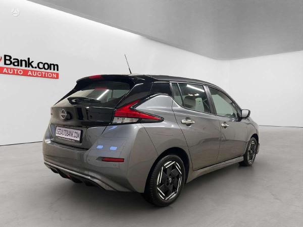 Pelēks Nissan Leaf 2022 Marijampole, ar dzinēja tilpumu 0.00 L un nobraukumu 82 tūkst. km par 13915 €, foto 4 vietnē AUTOMOTO.COM.LV