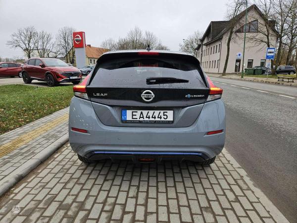 Grey Nissan Leaf 2022 in Klaipeda, with an engine capacity of 0.00 L and mileage of 49 thousand km for 17500 €, photo 4 on AUTOMOTO.COM.LV