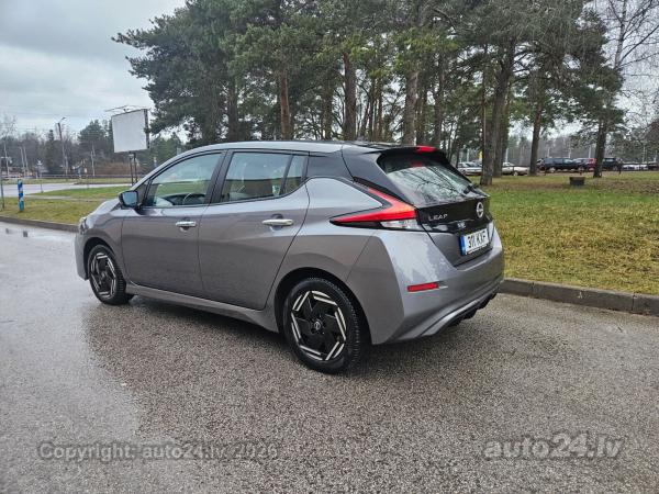 Pelēks Nissan Leaf 2022 Saku, ar dzinēja tilpumu 0.00 L un nobraukumu 50 tūkst. km par 15750 €, foto 8 vietnē AUTOMOTO.COM.LV