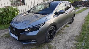 Pelēks Nissan Leaf 2022 Rīga, ar dzinēja tilpumu 0.00 L un nobraukumu 68 tūkst. km par 12900 €, foto 3 vietnē AUTOMOTO.COM.LV