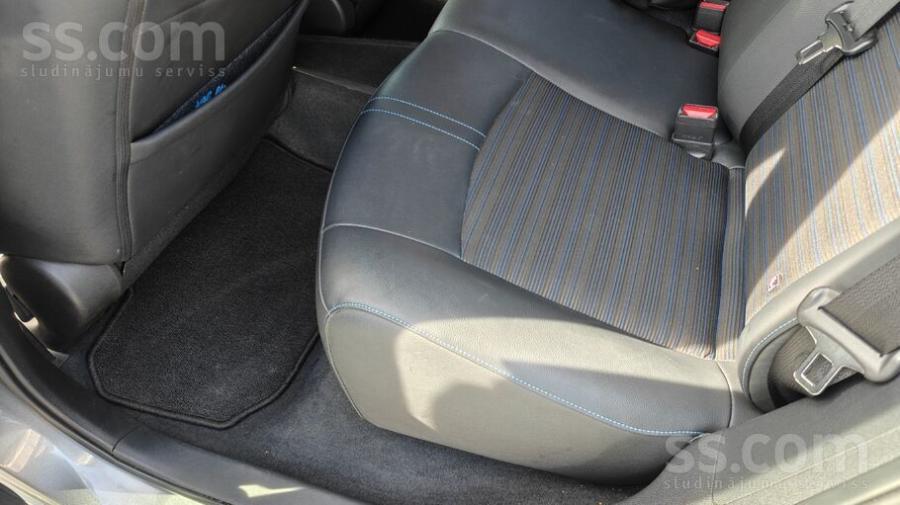 Pelēks Nissan Leaf 2022 Rīga, ar dzinēja tilpumu 0.00 L un nobraukumu 68 tūkst. km par 12900 €, foto 10 vietnē AUTOMOTO.COM.LV