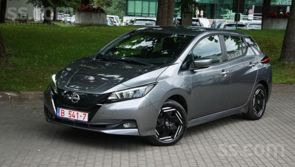 Pelēks Nissan Leaf 2022 Rīga, ar dzinēja tilpumu 0.00 L un nobraukumu 57 tūkst. km par 16950 €, foto 1 vietnē AUTOMOTO.COM.LV
