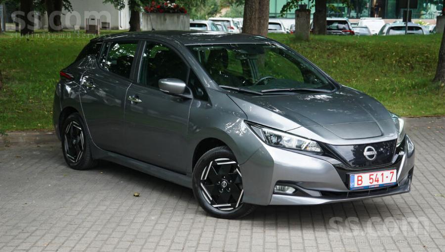 Grey Nissan Leaf 2022 in Riga, with an engine capacity of 0.00 L and mileage of 57 thousand km for 16950 €, photo 4 on AUTOMOTO.COM.LV