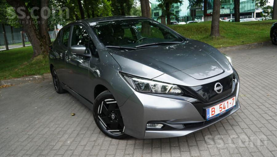 Grey Nissan Leaf 2022 in Riga, with an engine capacity of 0.00 L and mileage of 57 thousand km for 16950 €, photo 5 on AUTOMOTO.COM.LV