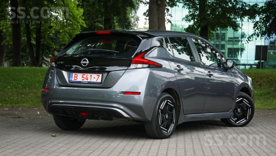Grey Nissan Leaf 2022 in Riga, with an engine capacity of 0.00 L and mileage of 57 thousand km for 16950 €, photo 6 on AUTOMOTO.COM.LV