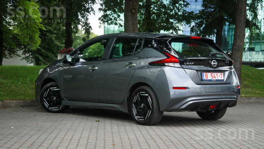 Grey Nissan Leaf 2022 in Riga, with an engine capacity of 0.00 L and mileage of 57 thousand km for 16950 €, photo 8 on AUTOMOTO.COM.LV