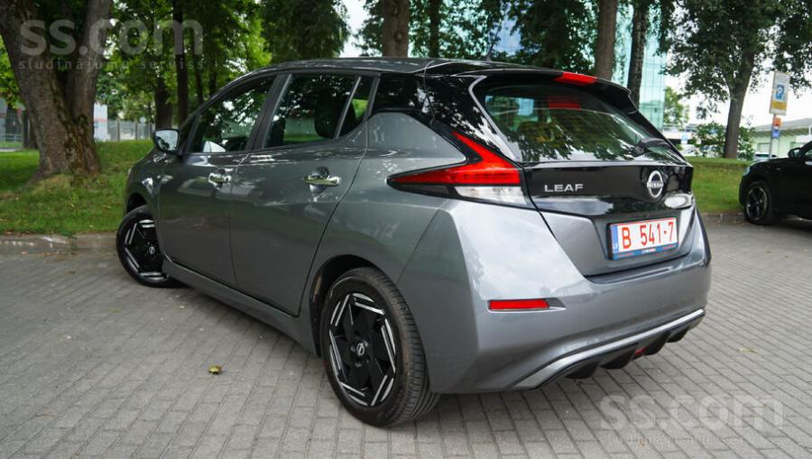 Grey Nissan Leaf 2022 in Riga, with an engine capacity of 0.00 L and mileage of 57 thousand km for 16950 €, photo 9 on AUTOMOTO.COM.LV