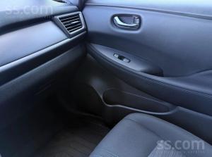 Grey Nissan Leaf 2022 in Riga, with an engine capacity of 0.00 L and mileage of 65 thousand km for 14990 €, photo 14 on AUTOMOTO.COM.LV