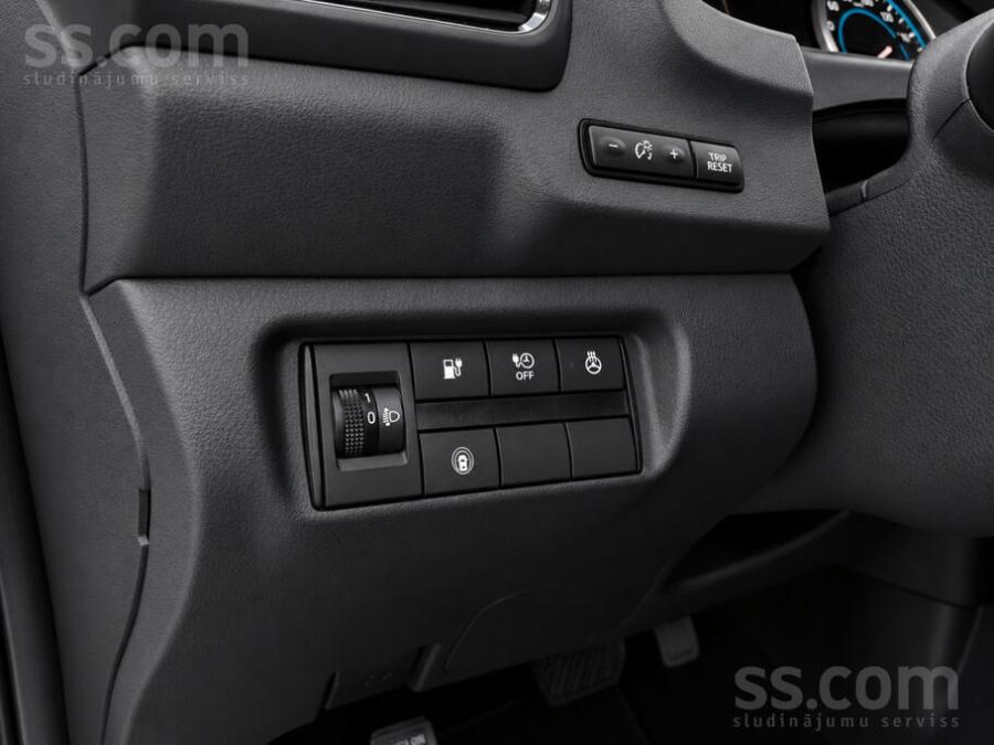 Pelēks Nissan Leaf 2022 Rīga, ar dzinēja tilpumu 0.00 L un nobraukumu 67 tūkst. km par 15490 €, foto 9 vietnē AUTOMOTO.COM.LV