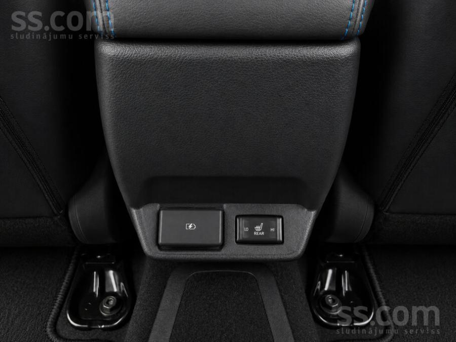 Pelēks Nissan Leaf 2022 Rīga, ar dzinēja tilpumu 0.00 L un nobraukumu 67 tūkst. km par 15490 €, foto 17 vietnē AUTOMOTO.COM.LV