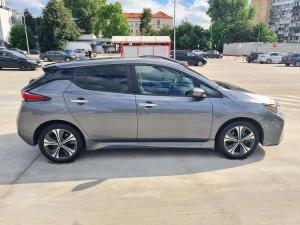 Grey Nissan Leaf 2022 in Vilnius, with an engine capacity of 0.00 L and mileage of 26 thousand km for 15300 €, photo 6 on AUTOMOTO.COM.LV