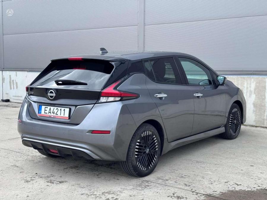 Grey Nissan Leaf 2022 in Vilnius, with an engine capacity of 0.00 L and mileage of 46 thousand km for 16400 €, photo 5 on AUTOMOTO.COM.LV
