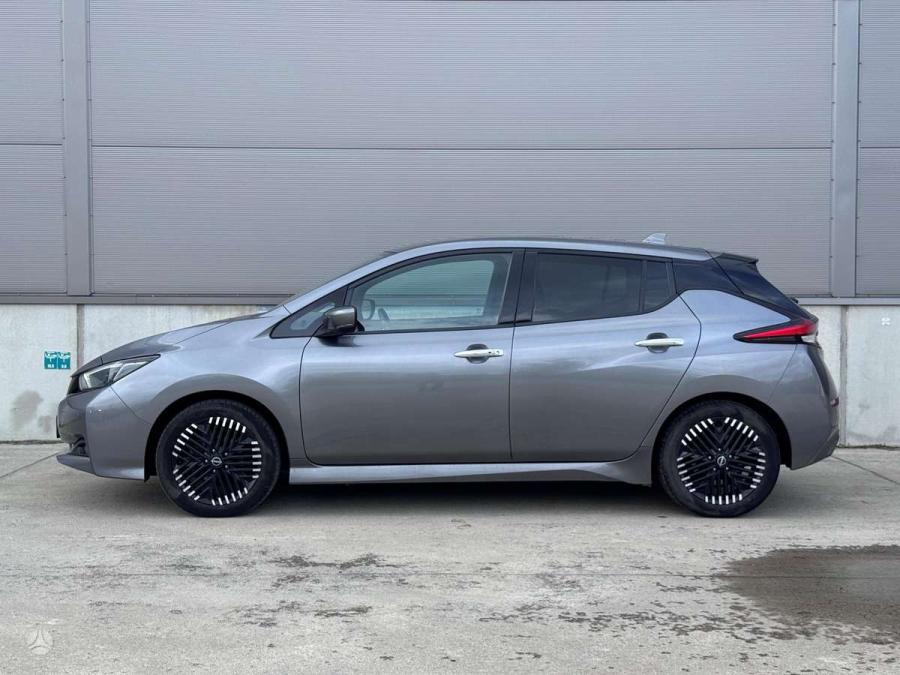 Grey Nissan Leaf 2022 in Vilnius, with an engine capacity of 0.00 L and mileage of 46 thousand km for 16400 €, photo 6 on AUTOMOTO.COM.LV