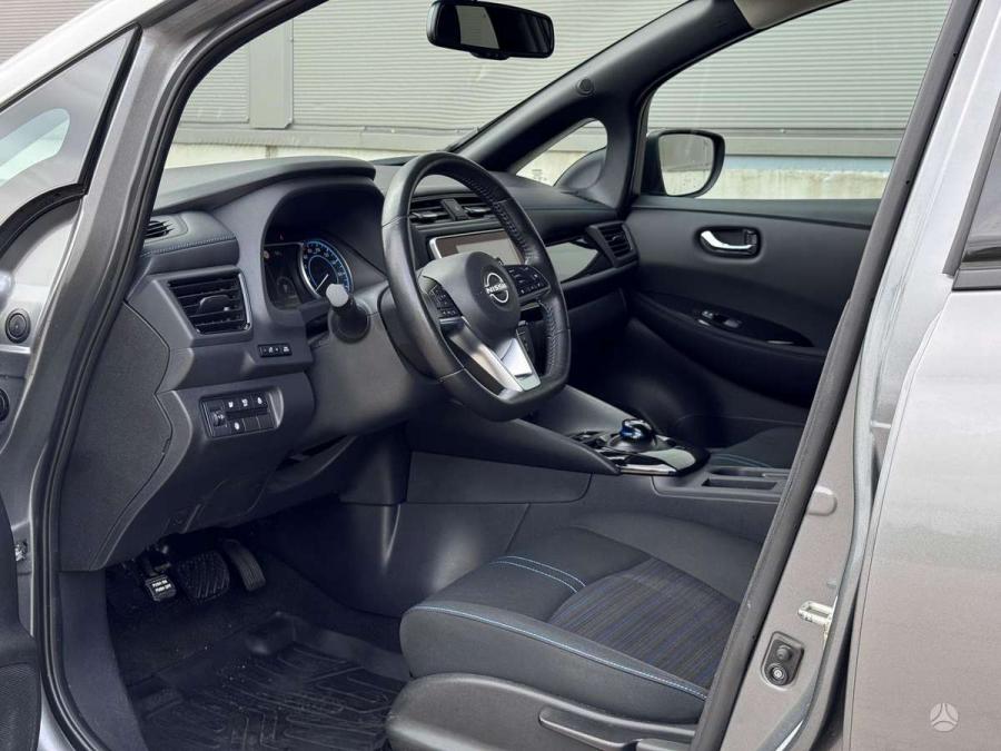 Grey Nissan Leaf 2022 in Vilnius, with an engine capacity of 0.00 L and mileage of 46 thousand km for 16400 €, photo 10 on AUTOMOTO.COM.LV
