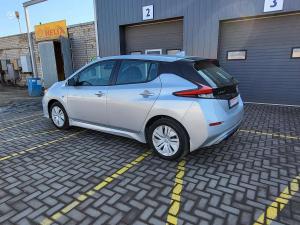 Grey Nissan Leaf 2023 in Marijampole, with an engine capacity of 0.00 L and mileage of 32 thousand km for 14650 €, photo 6 on AUTOMOTO.COM.LV
