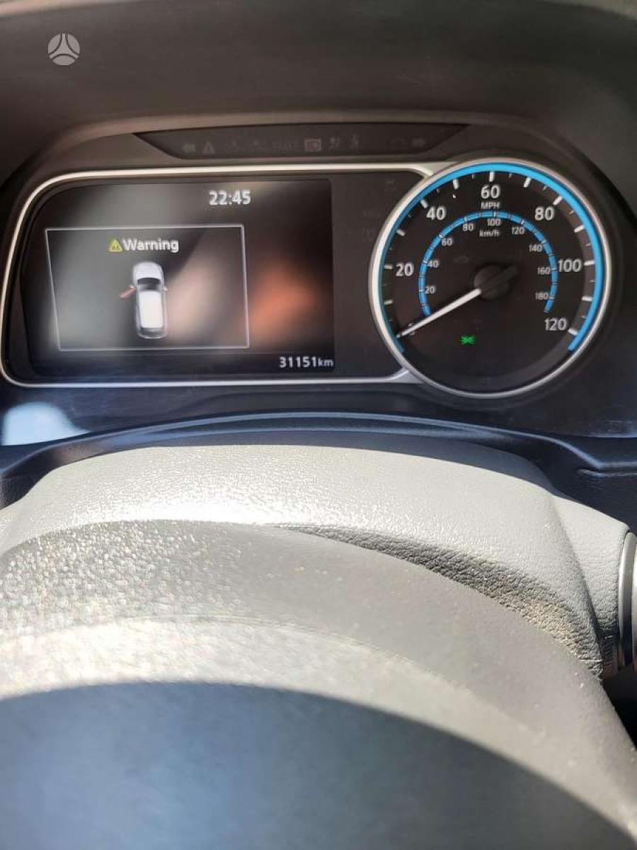 Grey Nissan Leaf 2023 in Marijampole, with an engine capacity of 0.00 L and mileage of 32 thousand km for 14650 €, photo 11 on AUTOMOTO.COM.LV