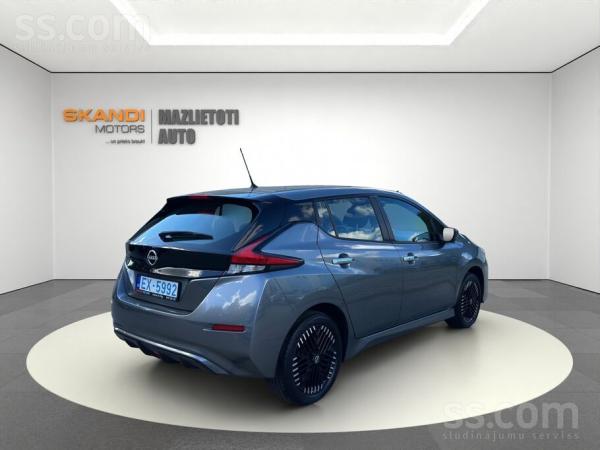 Pelēks Nissan Leaf 2023 Rīga, ar dzinēja tilpumu 0.00 L un nobraukumu 20 tūkst. km par 19490 €, foto 5 vietnē AUTOMOTO.COM.LV