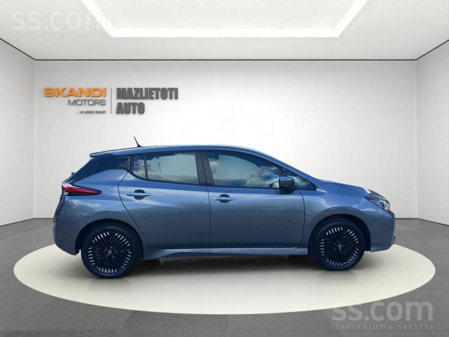 Grey Nissan Leaf 2023 in Riga, with an engine capacity of 0.00 L and mileage of 20 thousand km for 19490 €, photo 7 on AUTOMOTO.COM.LV