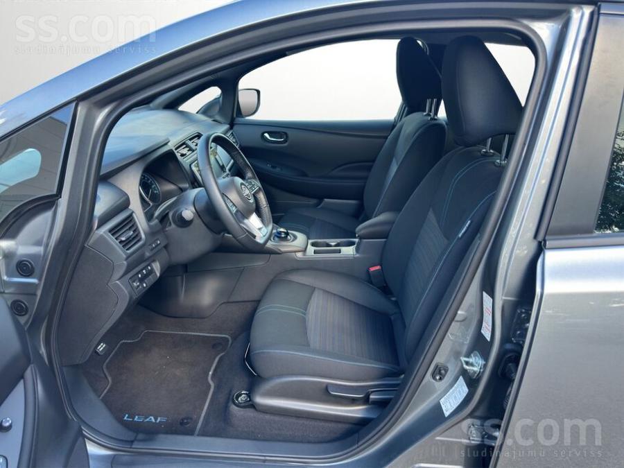 Grey Nissan Leaf 2023 in Riga, with an engine capacity of 0.00 L and mileage of 20 thousand km for 19490 €, photo 10 on AUTOMOTO.COM.LV