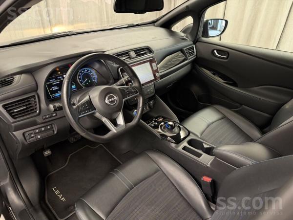 Grey Nissan Leaf 2023 in Riga, with an engine capacity of 0.00 L and mileage of 62 thousand km for 18990 €, photo 8 on AUTOMOTO.COM.LV